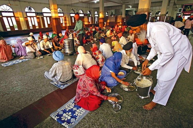Golden Temple & Wagah Border in Amritsar with Punjabi Lunch - FAQ
