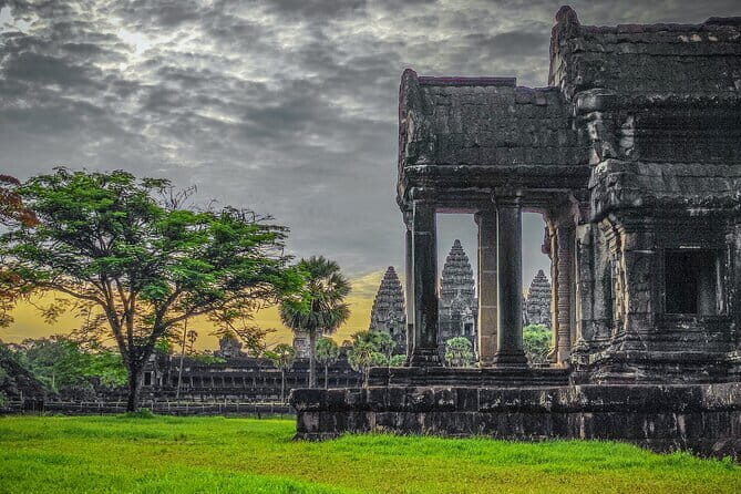 Golden Temples with Sunset - Small Group - FAQ