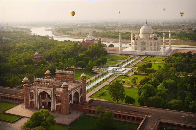 Golden Triangle 2-Day Tour to Agra and Jaipur from Delhi by Train - Authenticity and Practical Tips
