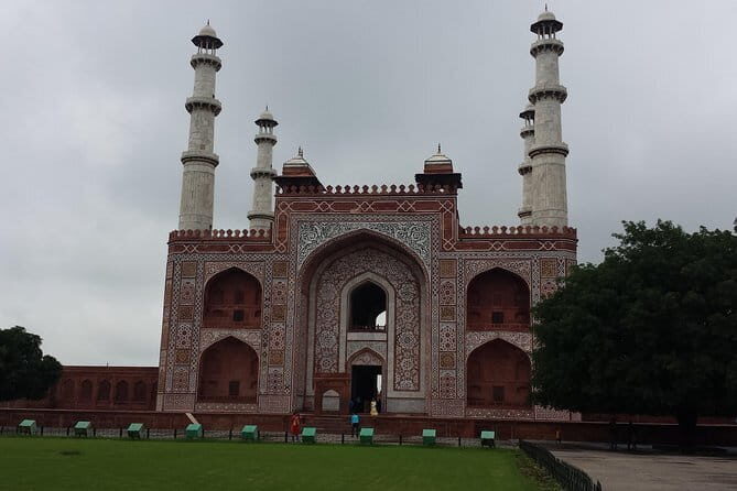 Golden Triangle Tour with Heritage Village visit. New Delhi - Agra - Jaipur - The Sum Up