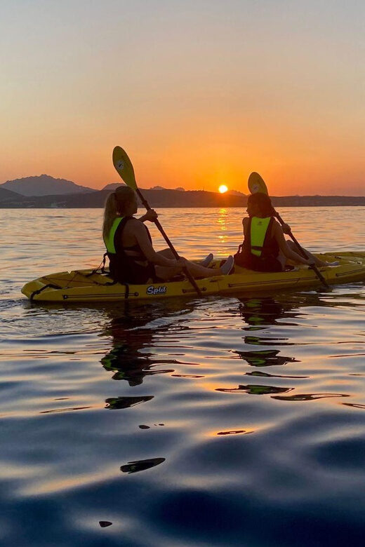 Golfo Aranci: Small group Kayak tour with Aperitif &dolphins - FAQ
