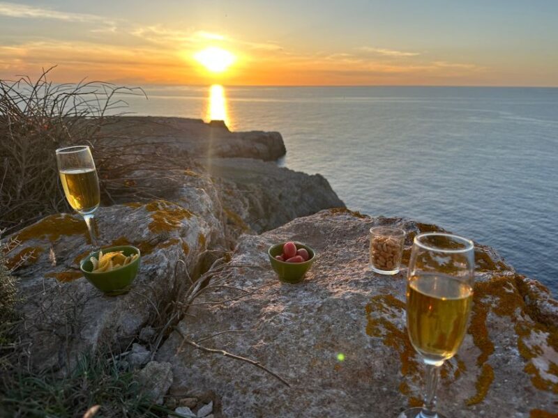 Good night Menorca: sunset with aperitif - An In-Depth Look at the Sunset Aperitif Experience