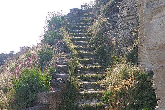 Gordes, Roussillon(+ Ochre Trail) & Fontaine De Vaucluse - Taking in the Beauty of Fontaine De Vaucluse