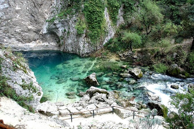 Gordes, Roussillon(+ Ochre Trail) & Fontaine De Vaucluse - Frequently Asked Questions