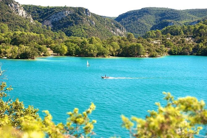 Gorges du Verdon : Lavender fields, Picnic boat ride & Villages - Authenticity and Value