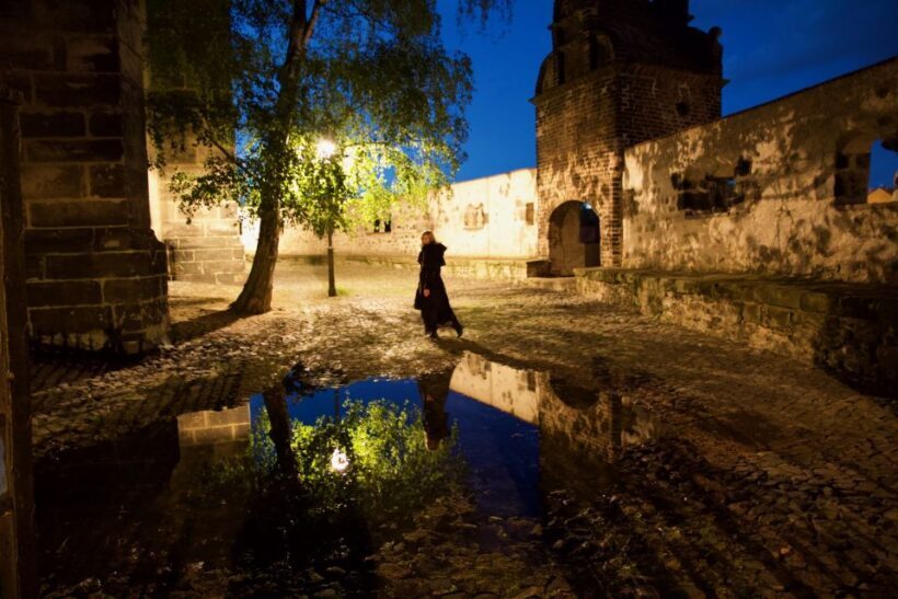 Görlitz: Ghosts and Spooky Historical Night Walking Tour - Key Points