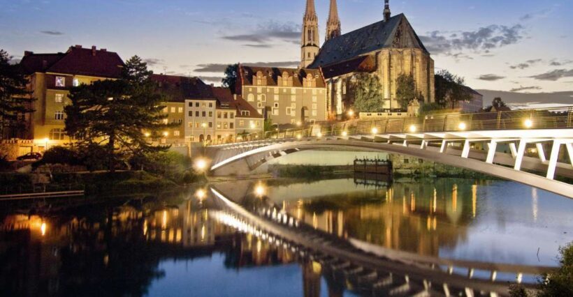 Görlitz: Old Town Guided Walking Tour - Who Should Consider This Tour?