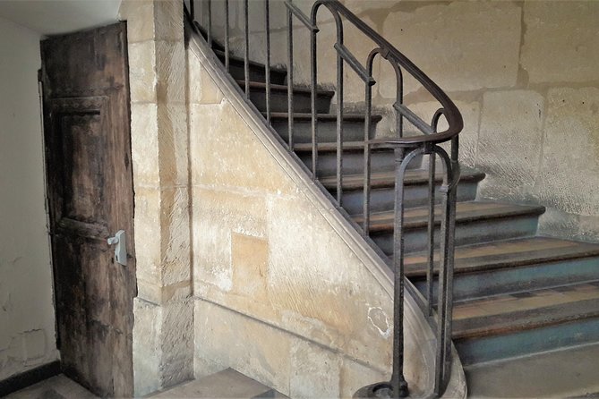 Gothic Paris - Castles & Cathedrals (Marais History Walk-Small Group Tour) - Key Points