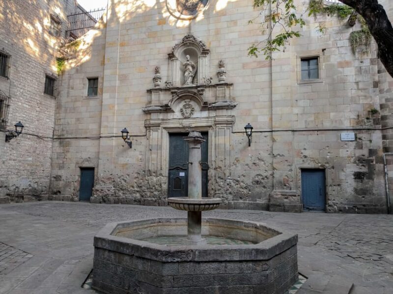 Gothic Quarter & Gaudí's Treasures Small-Group Tour - Authentic Experiences From Reviewers