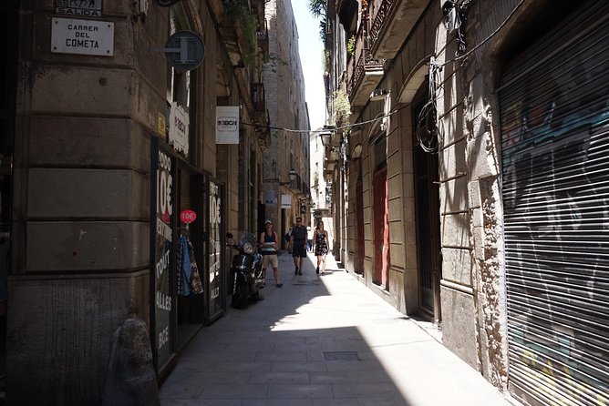 Gothic Quarter Insights & Tapas Experience - Concluding Pintxo and Drink Experience