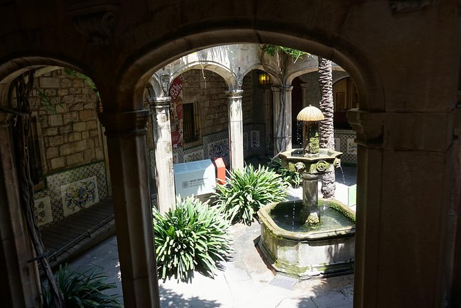 Gothic Quarter Insights & Tapas Experience - Traveler Experiences and Feedback