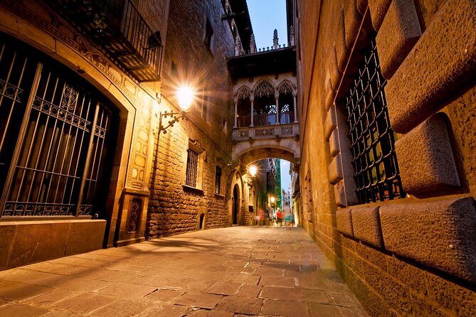 Gothic Quarter Self-Guided Tour in Barcelona - Meeting Points and Accessibility Information