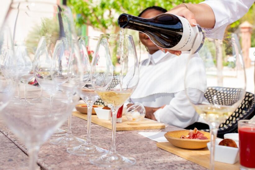 Gourmet Winery Tour: Wine Tasting and 8-Course Gourmet Menu - Why This Tour Is Worth It
