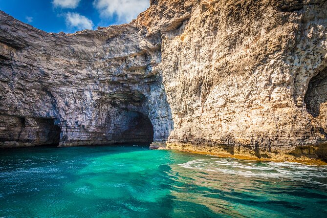 Gozo: 20 Minute Comino Cave Tour + Blue Lagoon Drop off - Visiting the Blue Lagoon