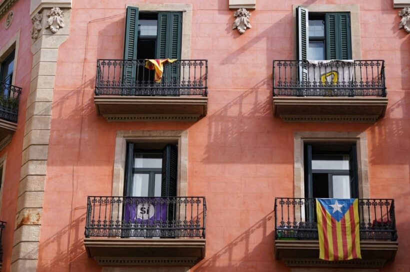 Gracia District Private Tour with Vermouth & Food Tastings - Authenticity and Local Flavor