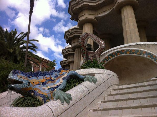 Gracia Village Private Walking Tour - Key Points