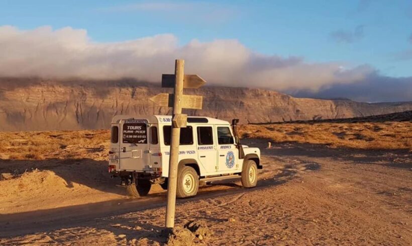 Graciosa Island: Jeep Safari Playa De las Conchas - Key Points