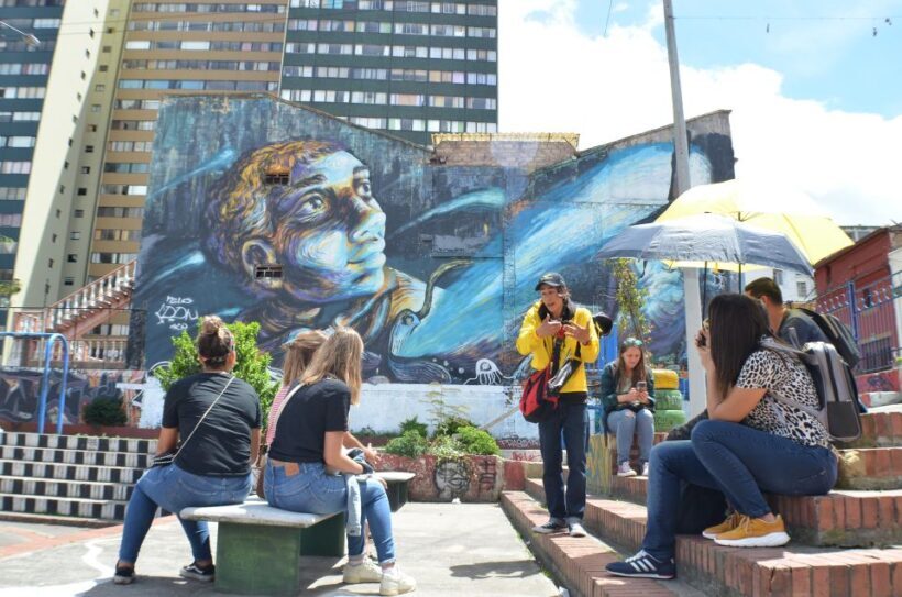Graffiti Tour in La Candelaria Bogotá with Transportation - What Makes This Tour Stand Out?