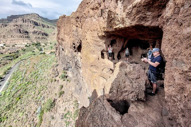 Gran Canaria Cave, Oasis, Red-gorge Adventure & cosy Picnic - Who Will Love This Tour?