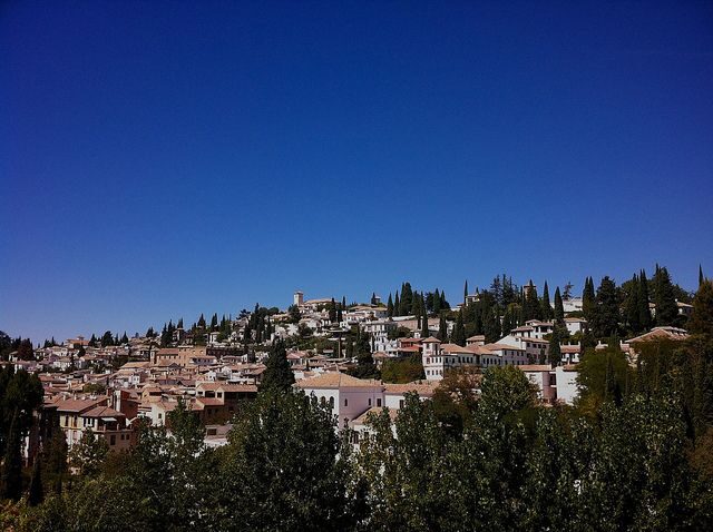 Granada Albaicín: 2.5-Hour Tapas & Drinks Walking Tour - Frequently Asked Questions