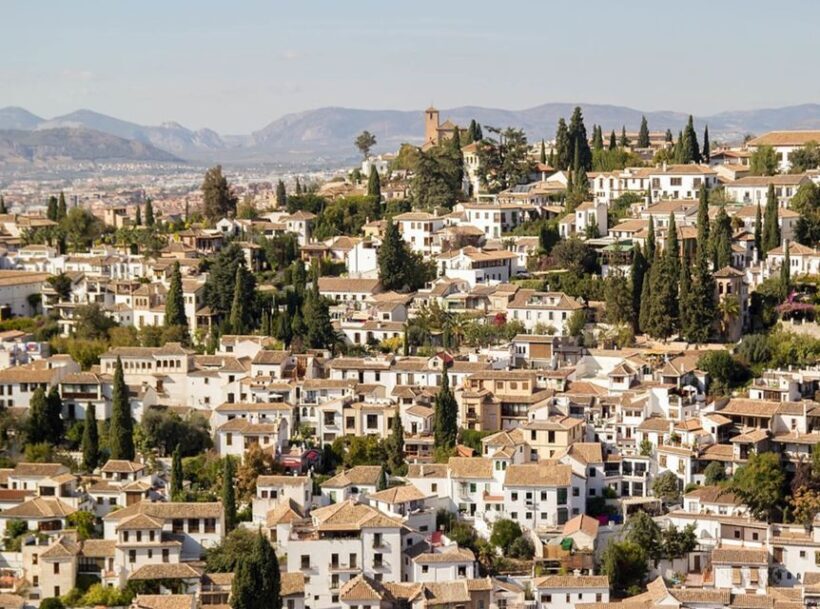 Granada: Albaicín and Sacromonte 2.5-Hour Walking Tour - FAQs