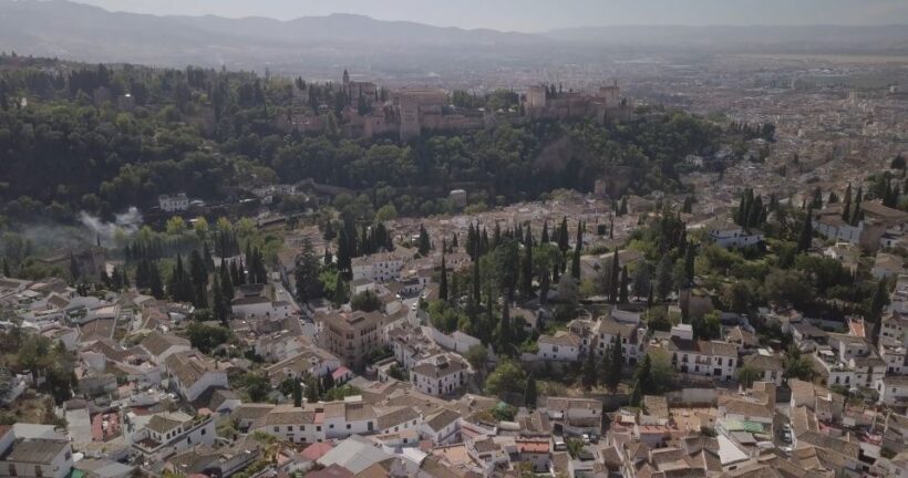 Granada: Albaicin and Sacromonte Segway Tour - Introducing the Experience