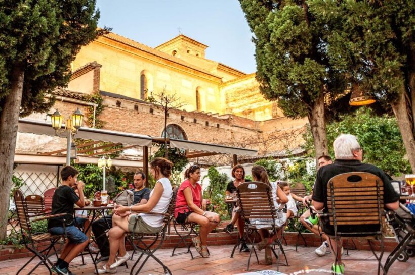 Granada: Albayzin and Sacromonte Walking Tour - FAQ