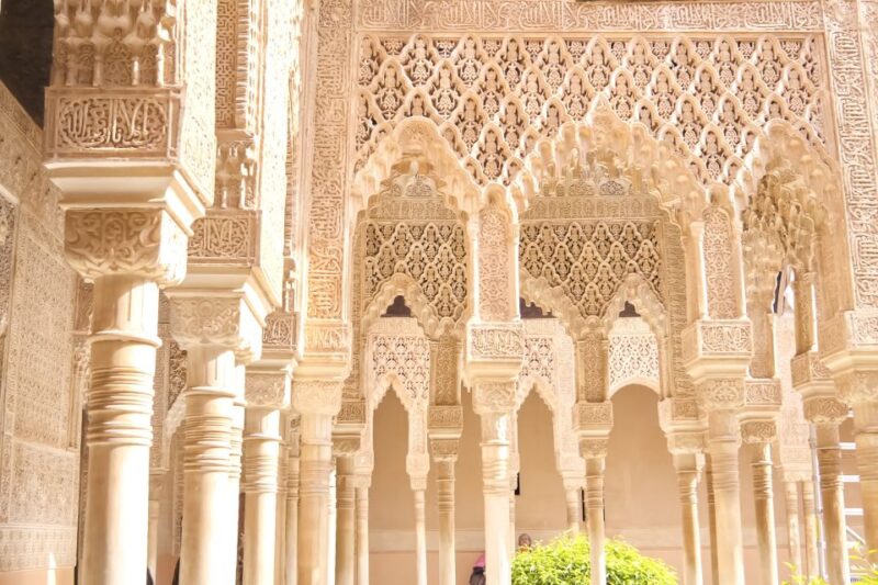 Granada: Alhambra and Generalife Private Fast-Track Tour - Price and Value Analysis