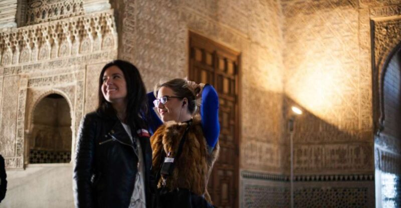 Granada: Alhambra and Nasrid Palaces Private Tour - The Value of a Private Guided Tour