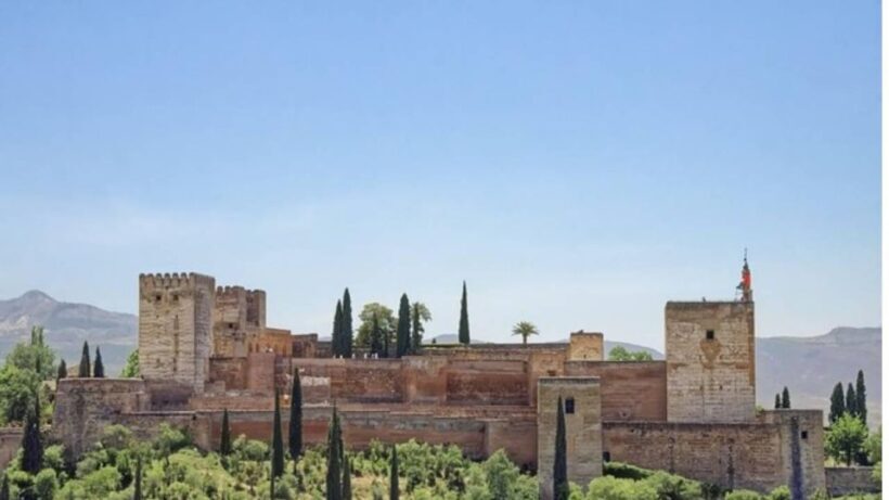 Granada: Alhambra and Nasrid Palaces Tour without Tickets - Final Thoughts