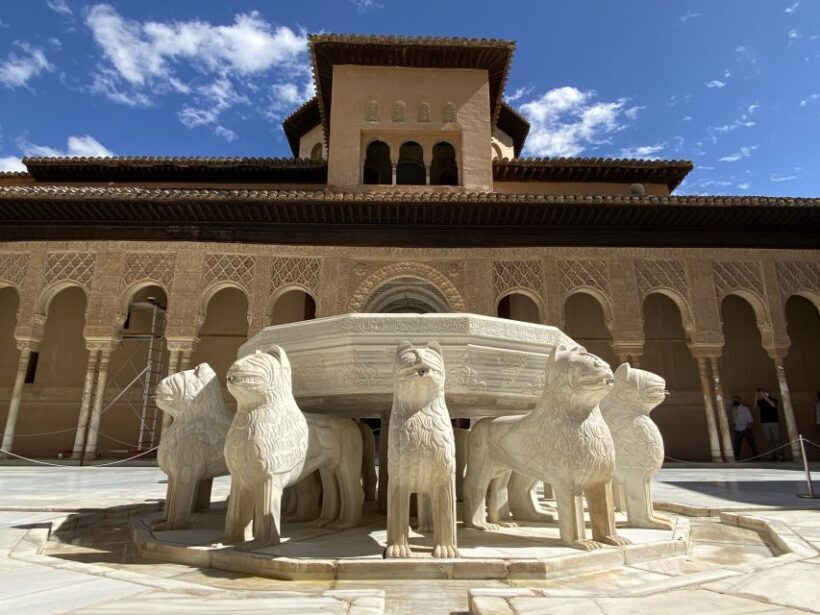 Granada: Alhambra & Generalife Fast-Track Guided Tour - Who Would Benefit Most?