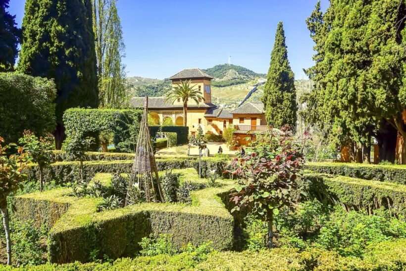Granada: Alhambra Guided Tour and Arabian Bath and Massage - Final Thoughts