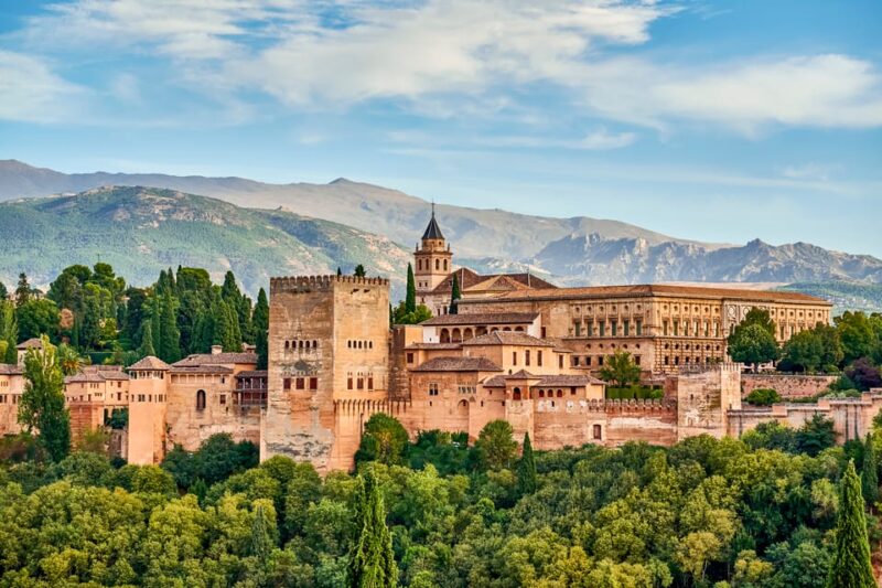 Granada: Alhambra Guided Tour and Flamenco Show - FAQs
