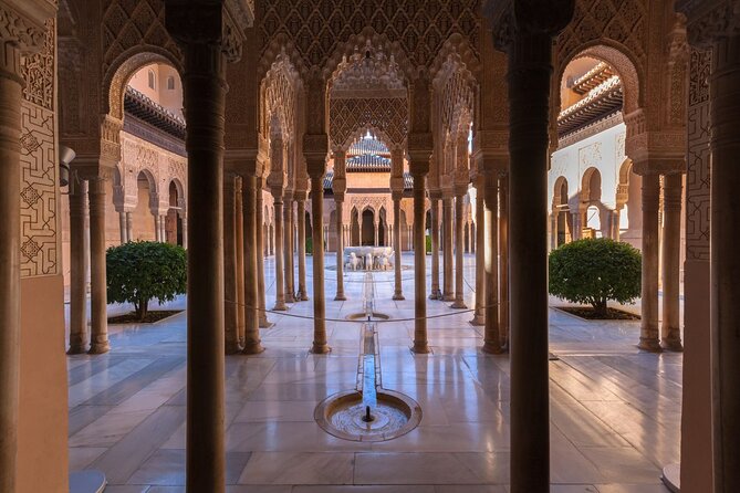 Granada: Alhambra Guided Tour Including Nasrid Palaces - Booking Information and Pricing