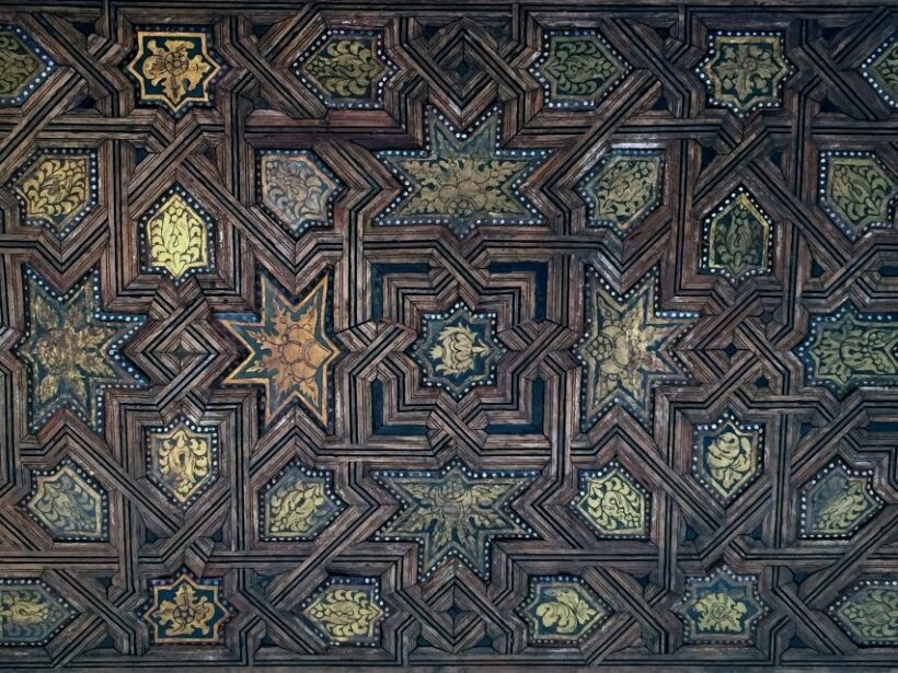 Granada: Alhambra Guided Tour w/ Nasrid Palaces & City Pass - FAQs
