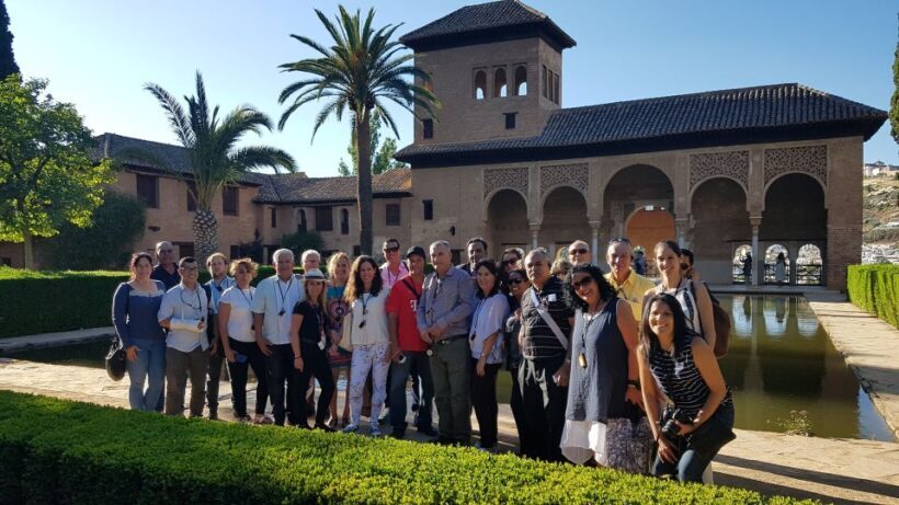 Granada: Alhambra, Nasrid Palaces, & Generalife Guided Tour - An In-Depth Look at the Tour Experience