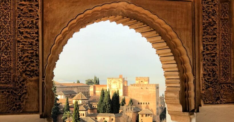 Granada: Alhambra & Nasrid Palaces Small Group Guided Tour - Authentic Insights from Travelers
