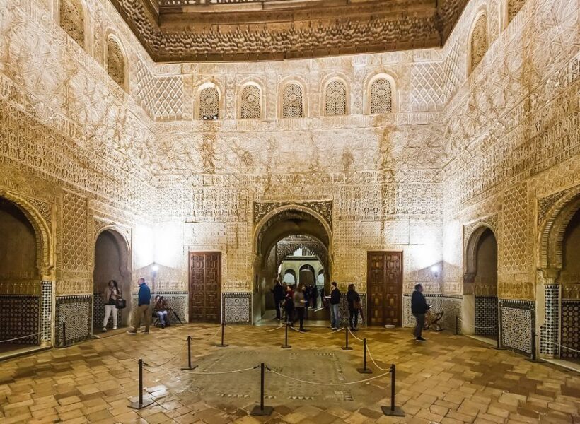 Granada: Alhambra & Nasrid Palaces Tour with Tickets - FAQs