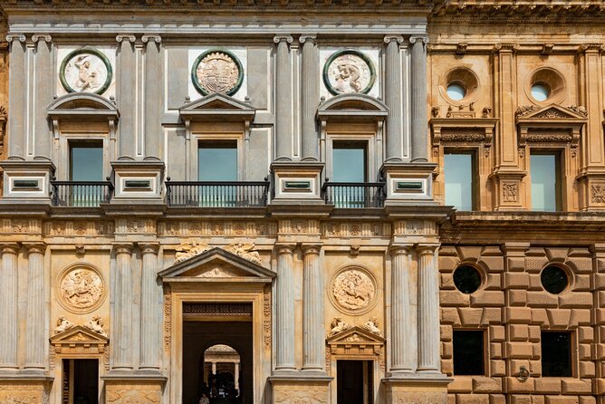 Granada (Alhambra) Scavenger Hunt and Sights Self-Guided Tour - What We Loved About This Tour