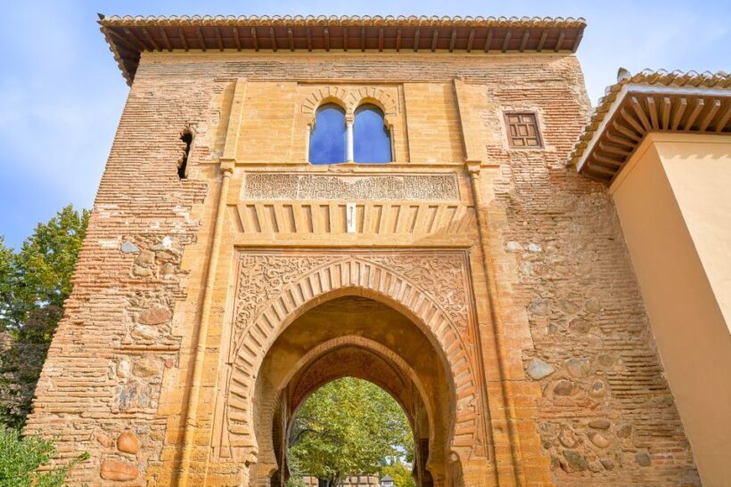 Granada: Alhambra Small Group Tour with Nasrid Palaces - The Sum Up