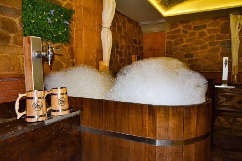 Granada: Beer Spa Experience with Tastings and Snacks - What Exactly Is a Beer Spa, and Why Consider It?