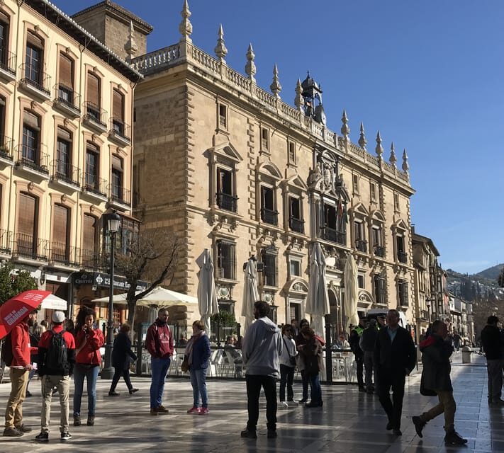 Granada: City center and Albaicin Private Tour - Exploring Granada’s Highlighted Sites