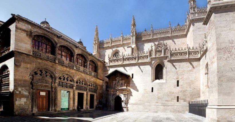 Granada: City center and Albaicin Private Tour - Authentic Stories and Review Highlights