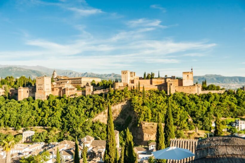 Granada City Train 1 or 2-Day Hop-On Hop-Off Ticket - FAQ
