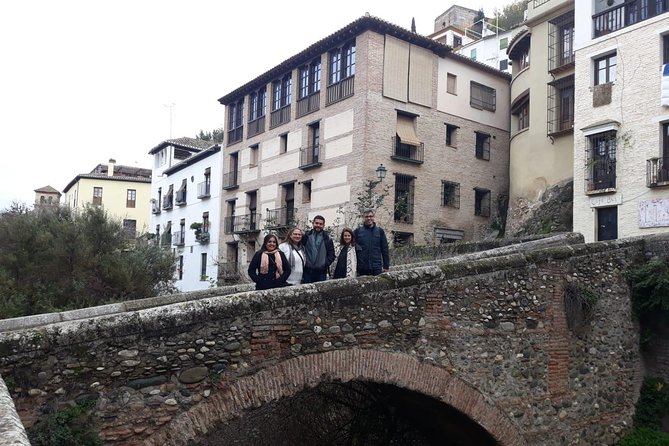 Granada Day Trip: Alhambra & Nazaries Palaces From Seville - Safety Considerations
