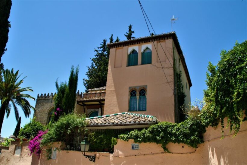 Granada: Gardens of Carmenes Guided Tour - FAQs