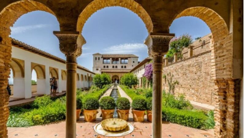 Granada: Generalife and Alcazaba Guided Tour without Tickets - Practical Details and Tips
