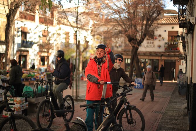 Granada Highlights Tour With Tapas Breaks by Electric Bike - Exploring Granada by Electric Bike