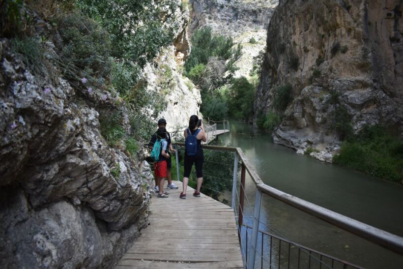 Granada: Hiking along the Gollizno route - Who Will Enjoy This Tour?