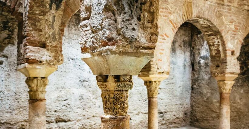 Granada: Moorish Monuments Entrance Tickets - Key Points